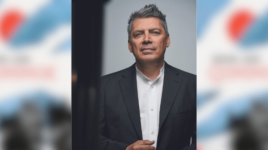 Écrivain innu, chef d’antenne et journaliste : Entrevue avec Michel ...